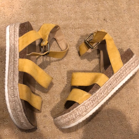 Universal Thread | Shoes | Universal Thread Yellow Platform Sandals ...